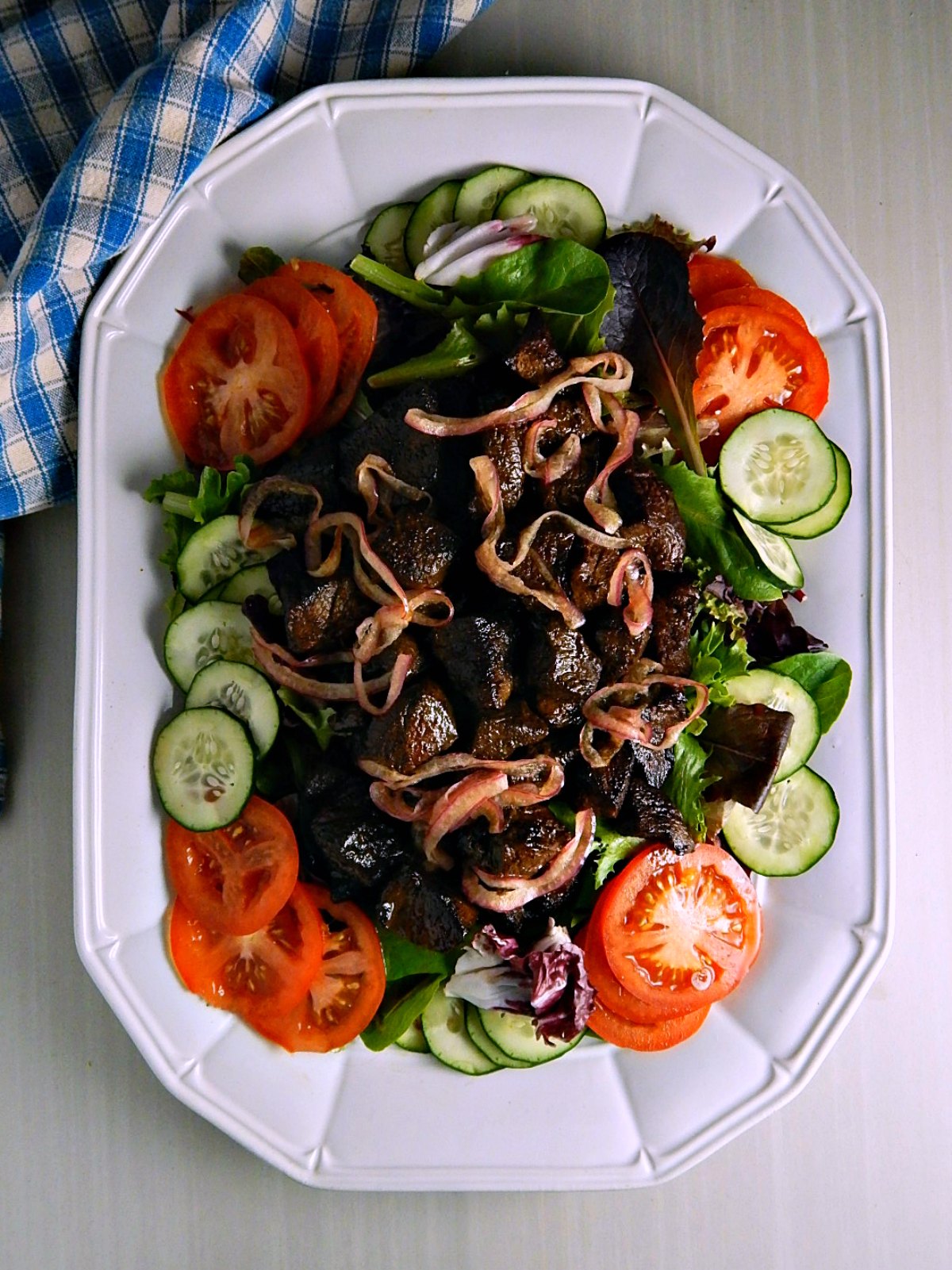 Shaking Beef - Bò Lúc Lắc - Frugal Hausfrau