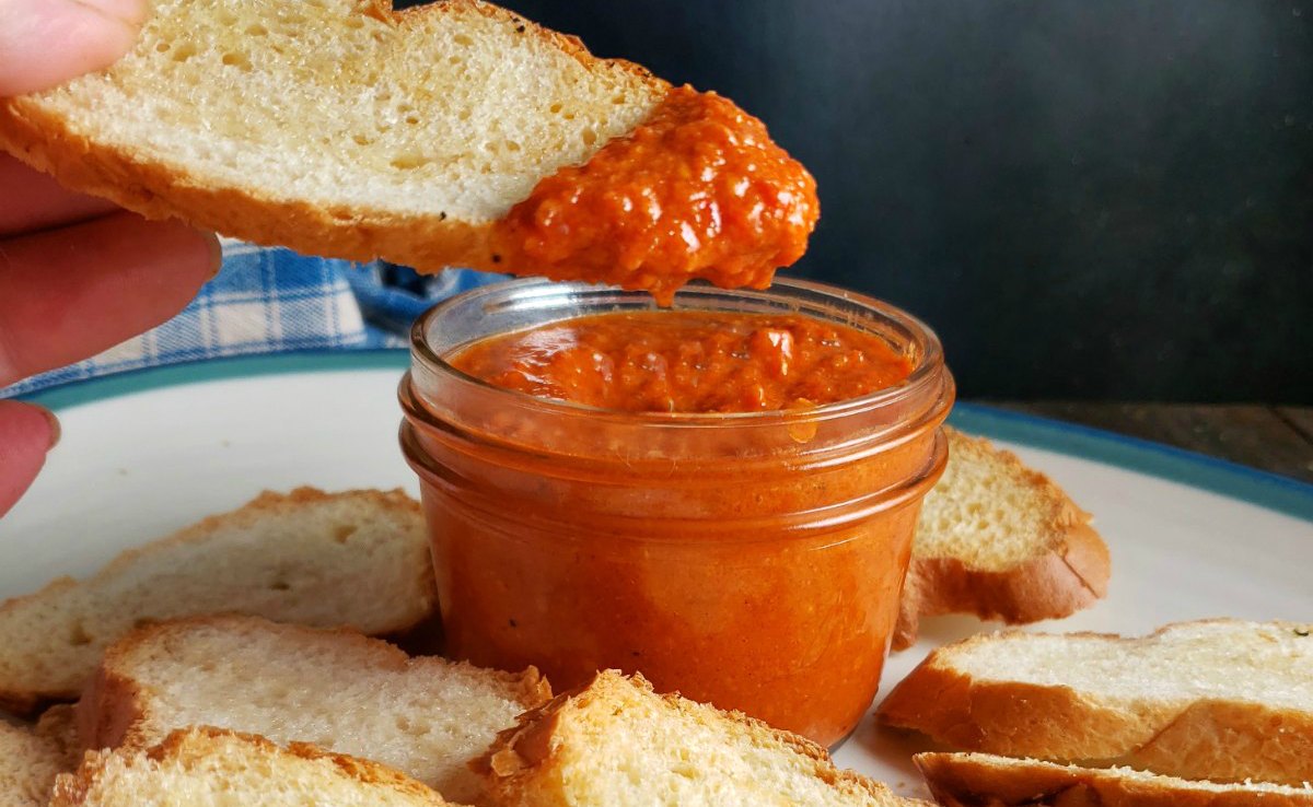 Roasted Red Pepper Sauce - Frugal Hausfrau